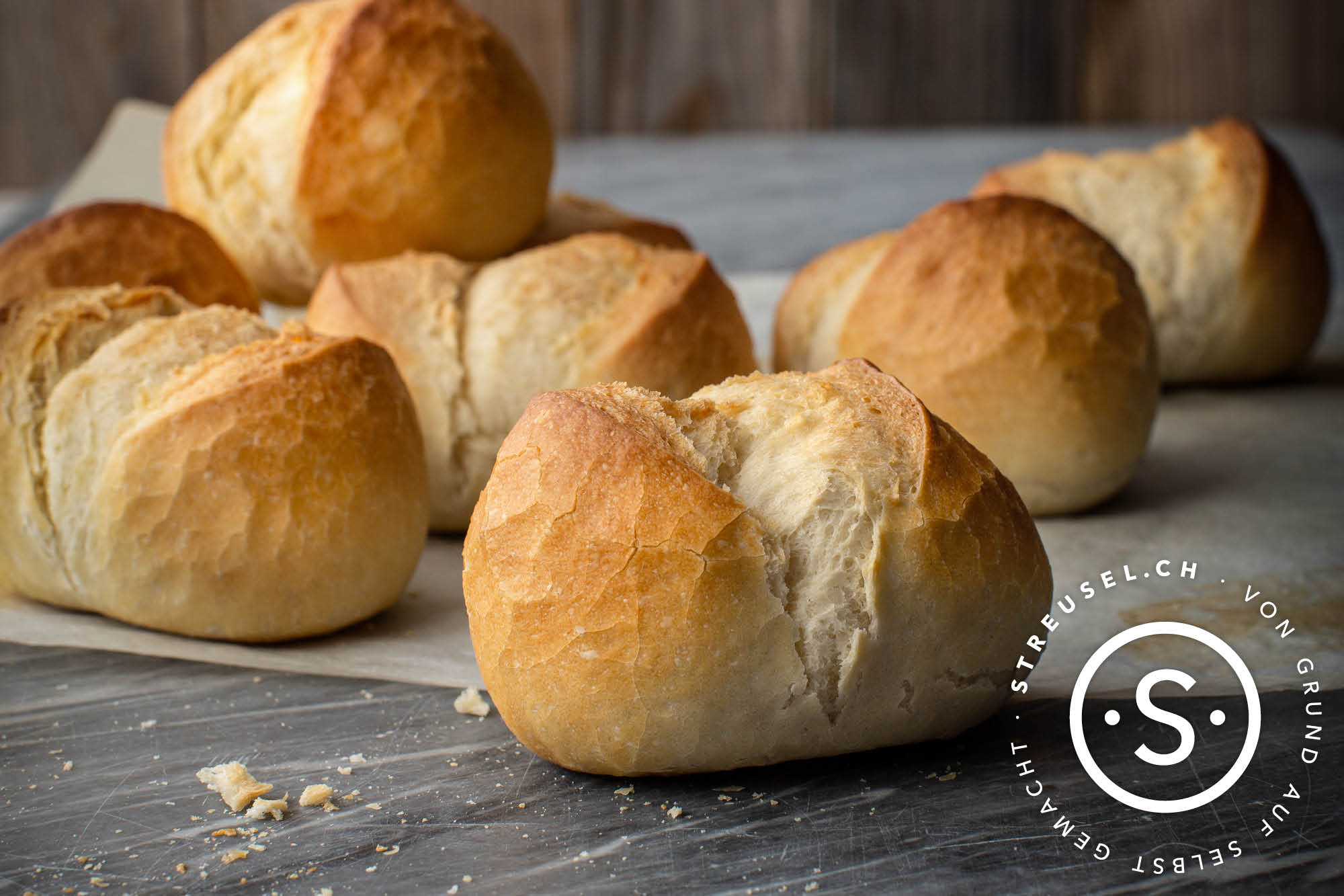 Schweizer Semmeln (Semmeli) – Rezept von Streusel