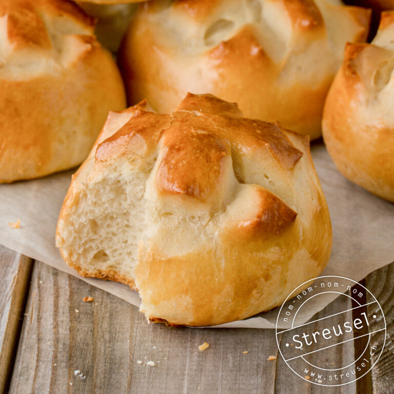 Schweizer Semmeln (Semmeli) – Rezept von Streusel
