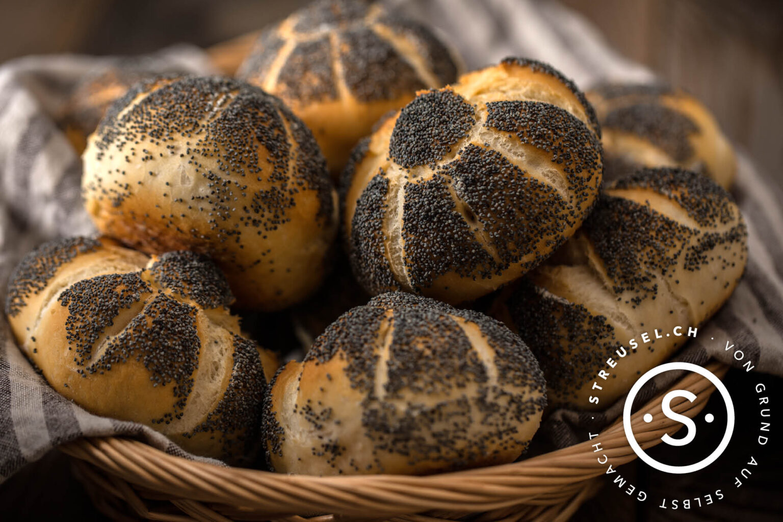 Mohnbrötchen – Rezept von Streusel